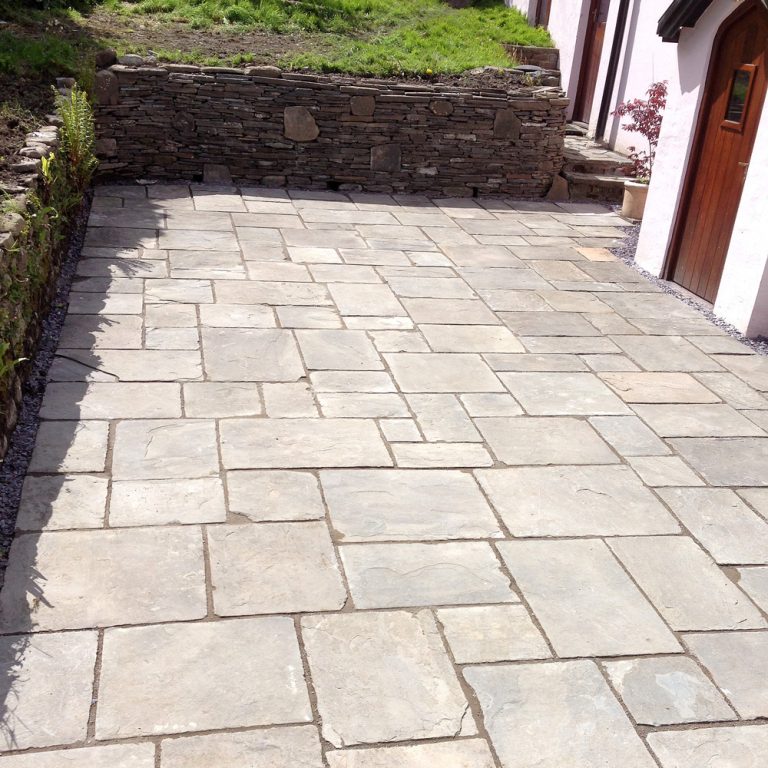 Beautiful Garden Stonework by EvergreenWales Landscapers